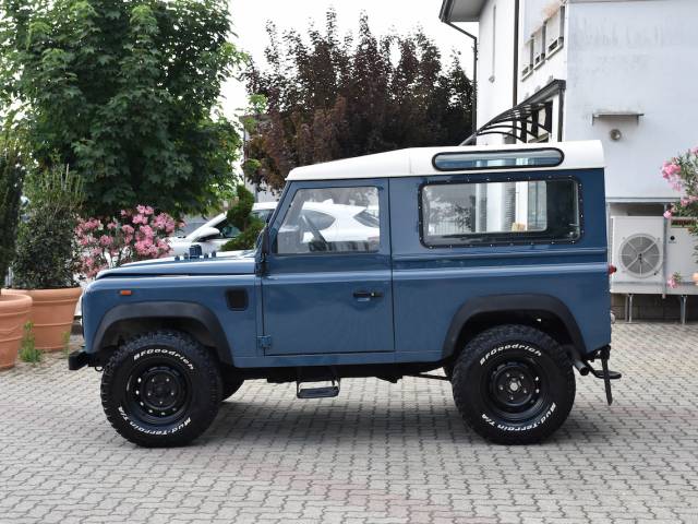 Land Rover Defender Classic Cars for Sale - Classic Trader