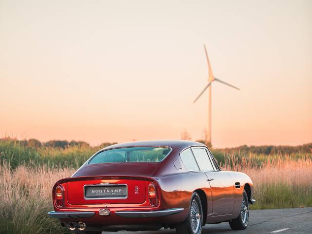 Aston Martin DB 6 Classic Cars for Sale - Classic Trader