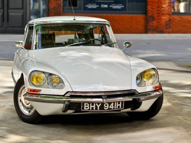 Citroën DS Classic Cars for Sale - Classic Trader