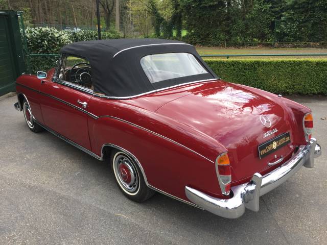 Mercedes-Benz 220 Classic Cars for Sale - Classic Trader