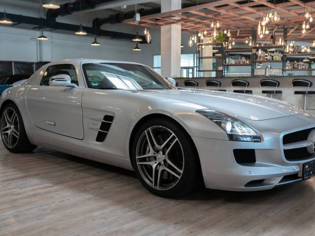 Mercedes-Benz SLS AMG Oldtimer kaufen - Classic Trader
