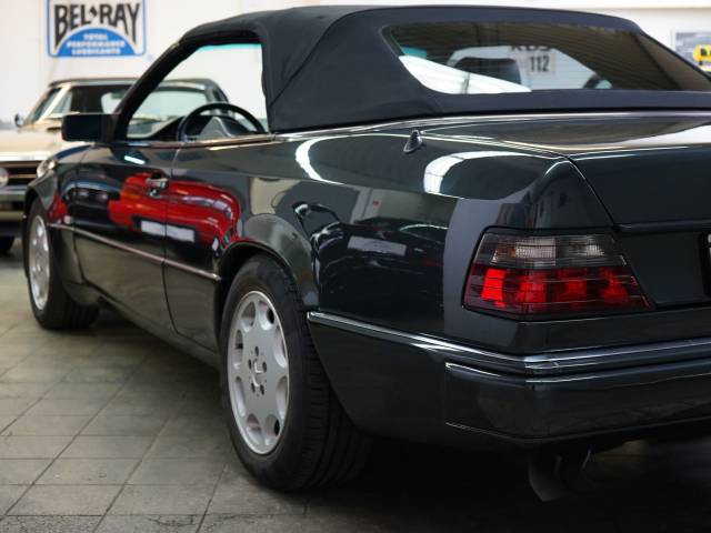Mercedes-Benz E-Class Classic Cars for Sale - Classic Trader