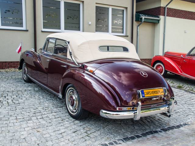 Mercedes-Benz 300 Classic Cars for Sale - Classic Trader