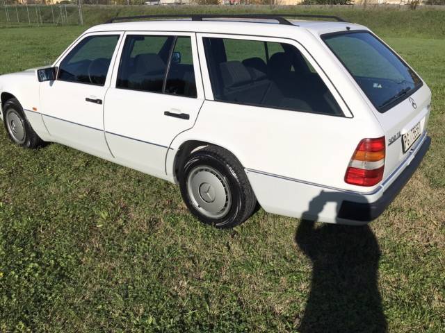 Mercedes-Benz E-Class Classic Cars for Sale - Classic Trader