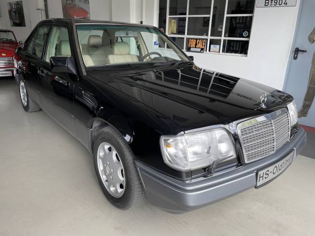 Mercedes-Benz E-Class Classic Cars for Sale - Classic Trader