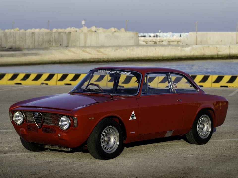Alfa Romeo Giulia Classic Cars for Sale - Classic Trader