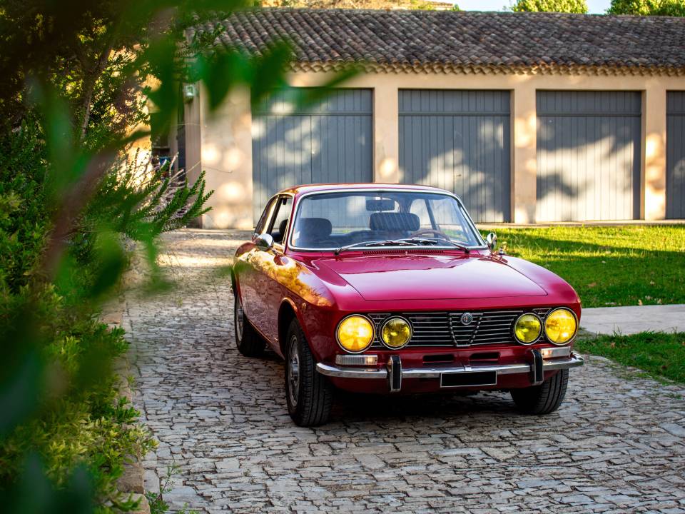 Alfa Romeo GTV Classic Cars for Sale - Classic Trader