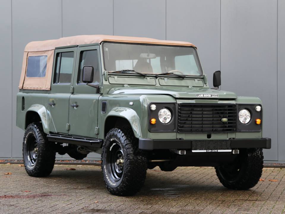 Land Rover Defender Classic Cars for Sale - Classic Trader