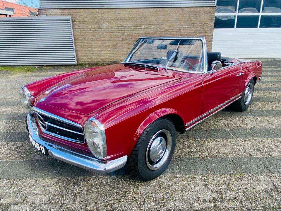 Mercedes-Benz SL-Class Classic Cars for Sale - Classic Trader