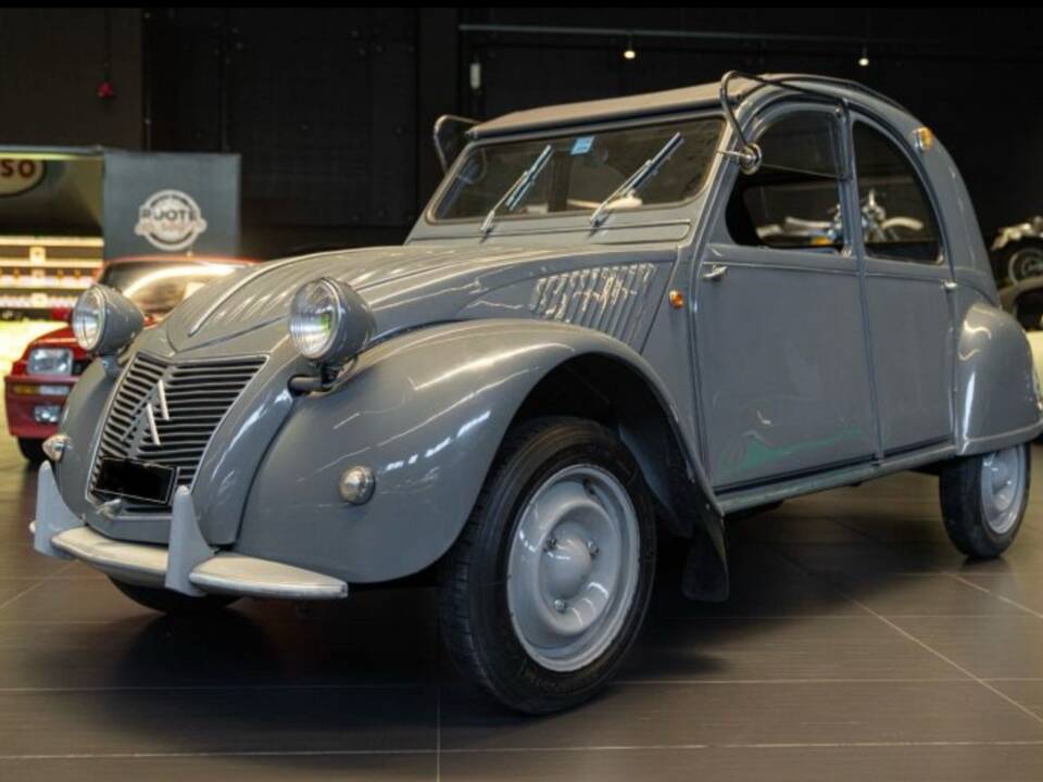 Citroën 2 CV Classic Cars for Sale - Classic Trader