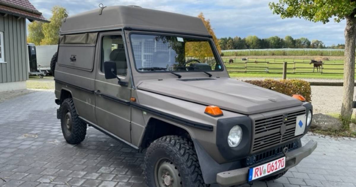 For Sale: Mercedes-Benz 230 GE (SWB) (1996) offered for £25