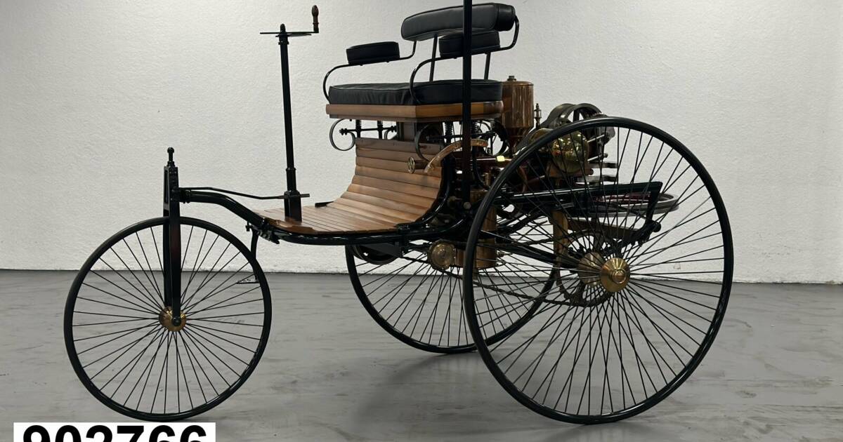 For Sale: Benz Patent-Motorcar Number 1 Replica (1986) offered for £66,564