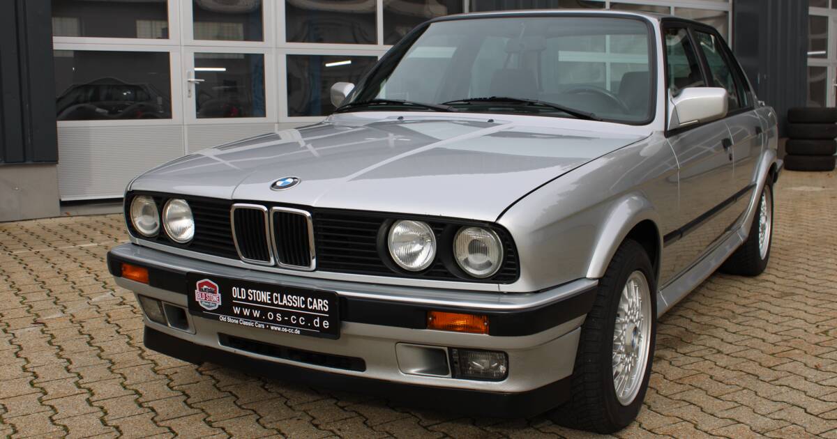 For Sale: BMW 325ix (1990) offered for $33,941
