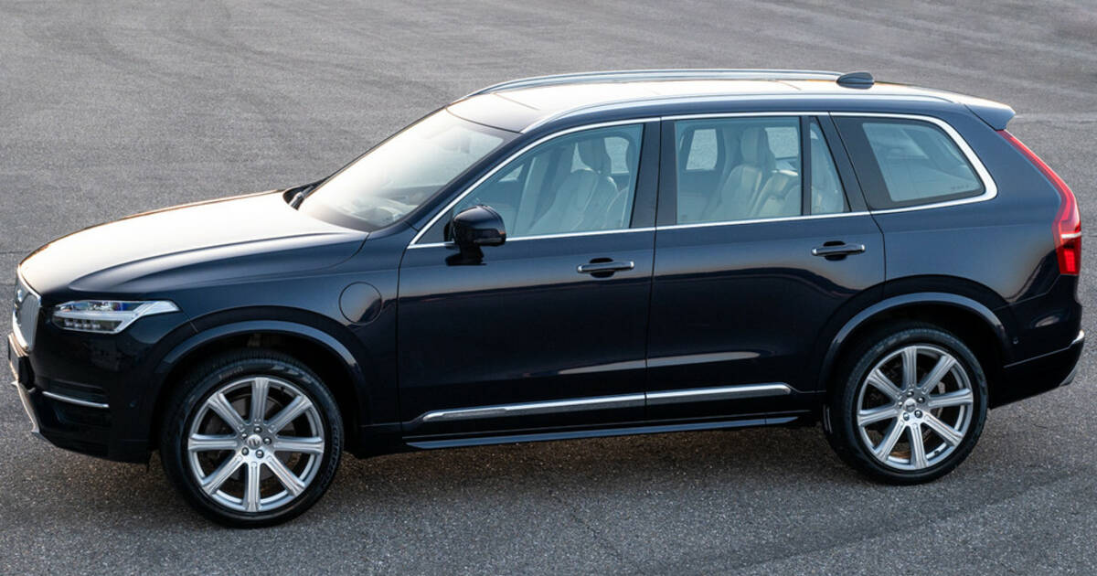 For Sale: Volvo XC90 D5 (2015) offered for £28,597