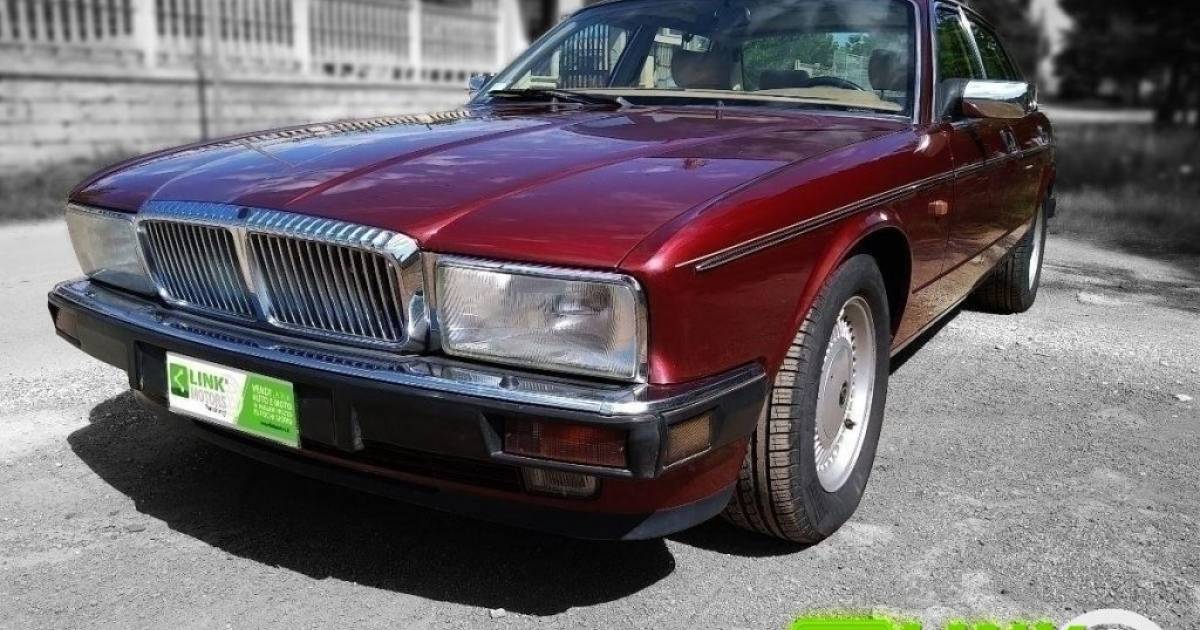 For Sale: Daimler Double Six (1994) offered for €11,900