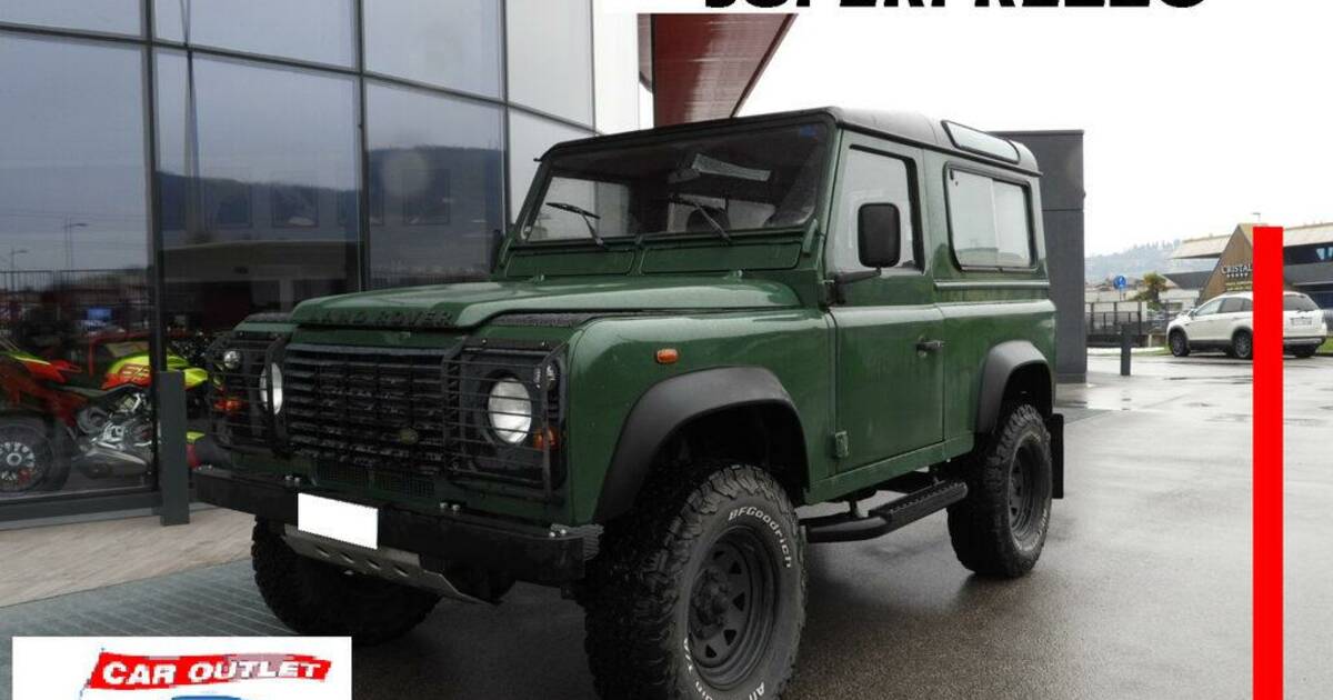 En venta: Land Rover Defender 90 Td5 (2002) offered for 15.950