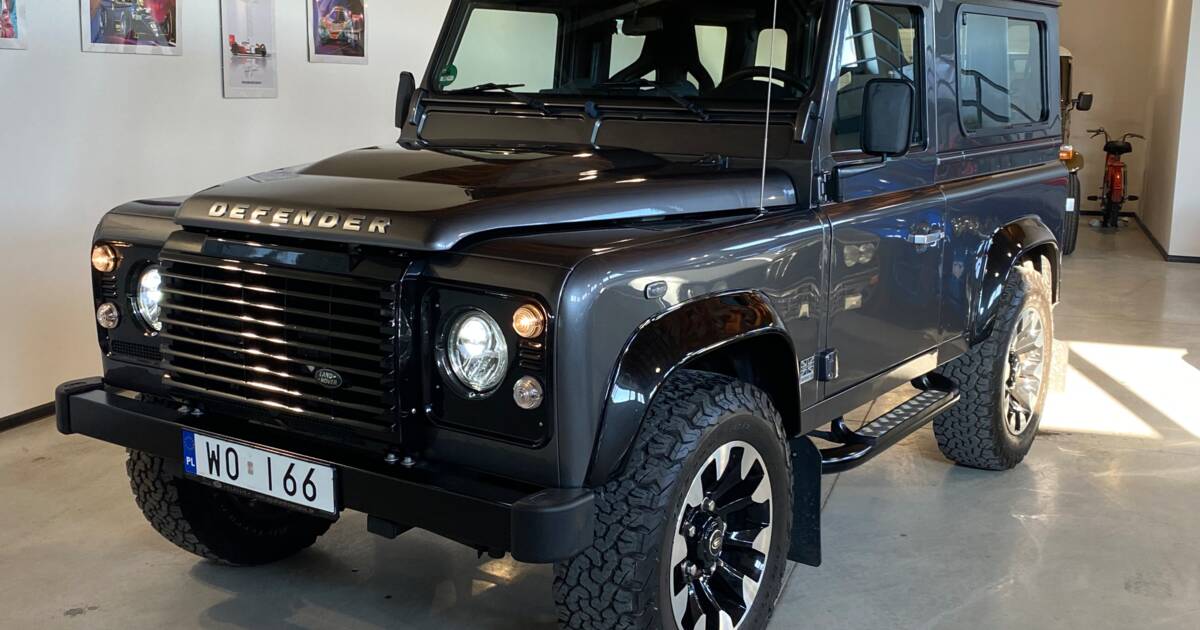 For Sale: Land Rover Defender 90 Works V8 "70th Edition" (2018) offered ...
