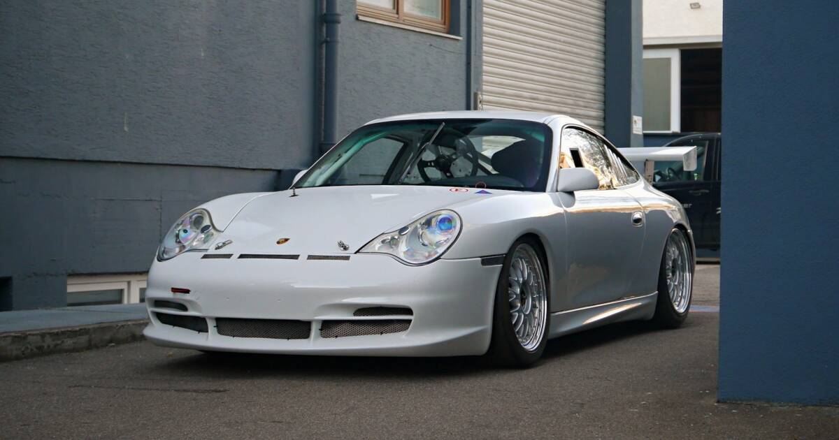 For Sale: Porsche 911 GT3 Cup (2003) offered for £77,887