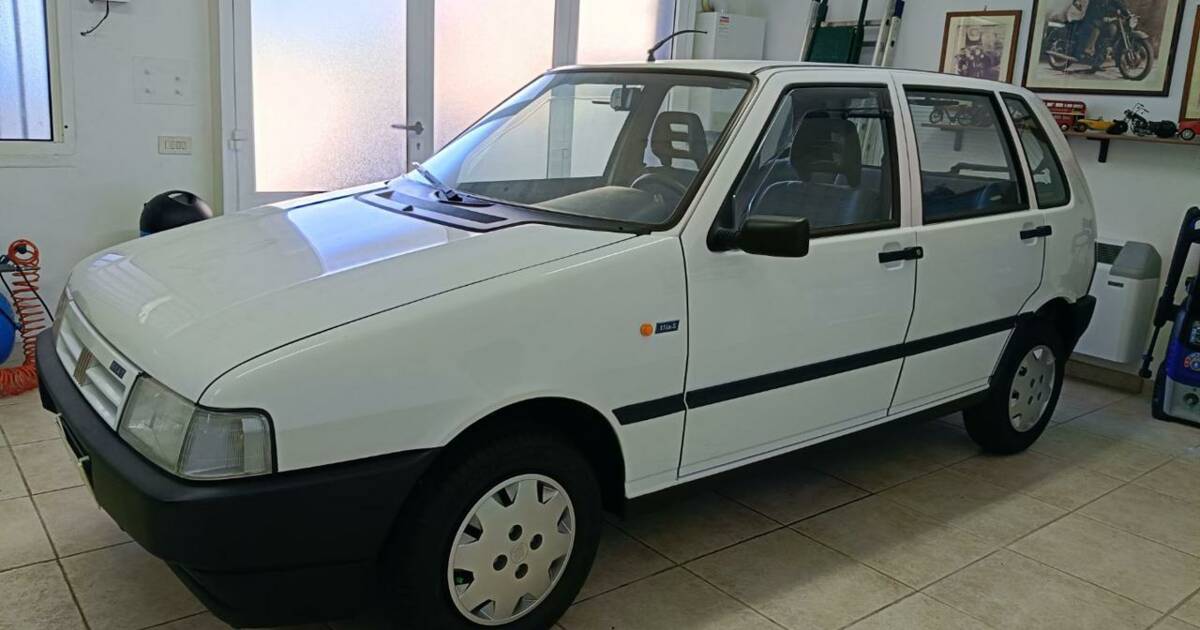 For Sale: FIAT Uno 1.1 i.e. (1992) offered for $8,263