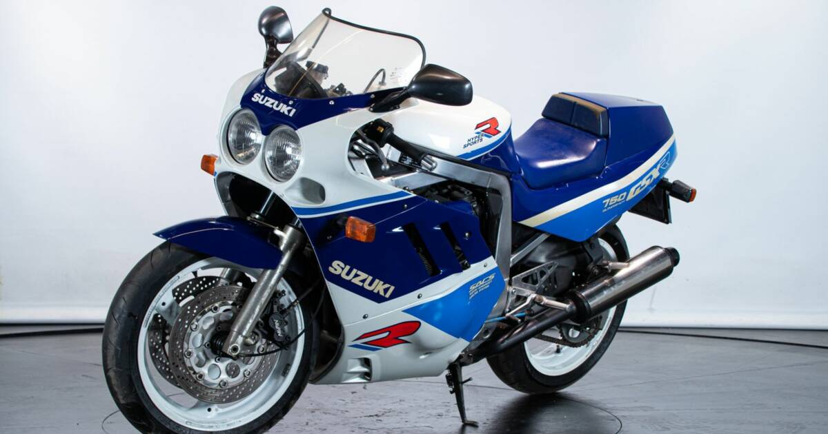 For Sale: Suzuki GSX-R 750 (1989) offered for £6,935