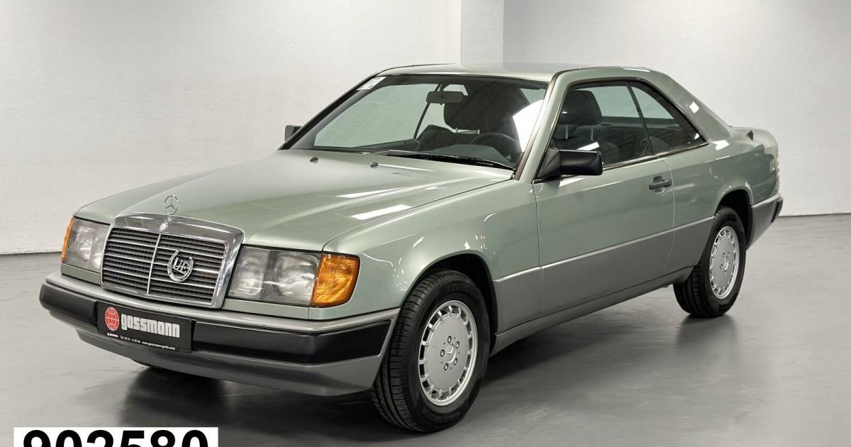 For Sale: Mercedes-Benz 230 CE (1987) offered for £13,789