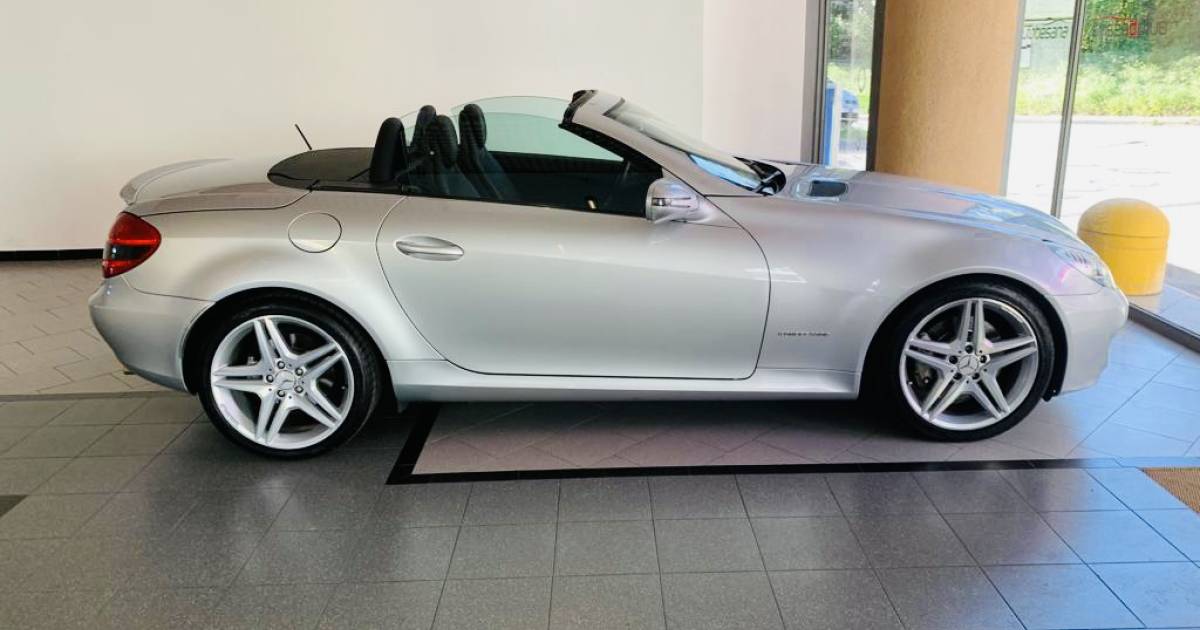 For Sale: Mercedes-Benz SLK 200 Kompressor (2009) offered for £13,504