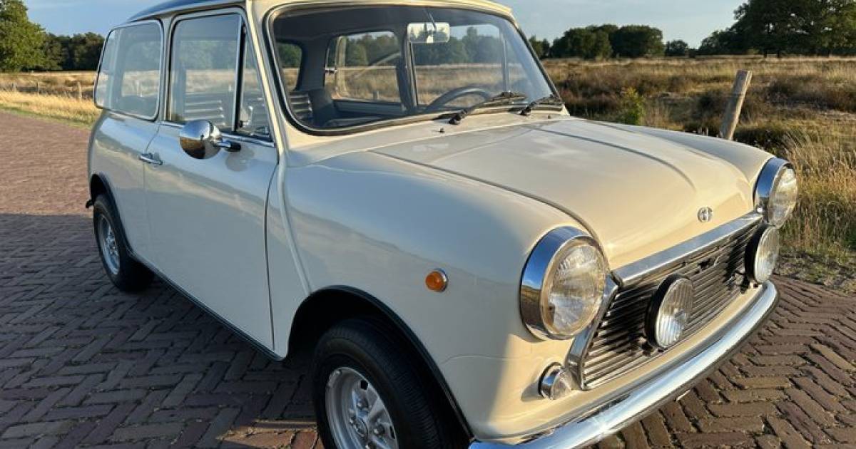 For Sale: Innocenti Mini Cooper 1000 (1971) offered for Price on request