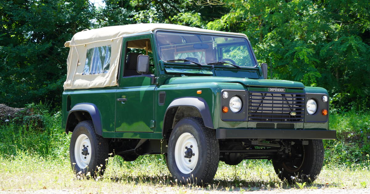 Land Rover Defender Classic Cars for Sale - Classic Trader