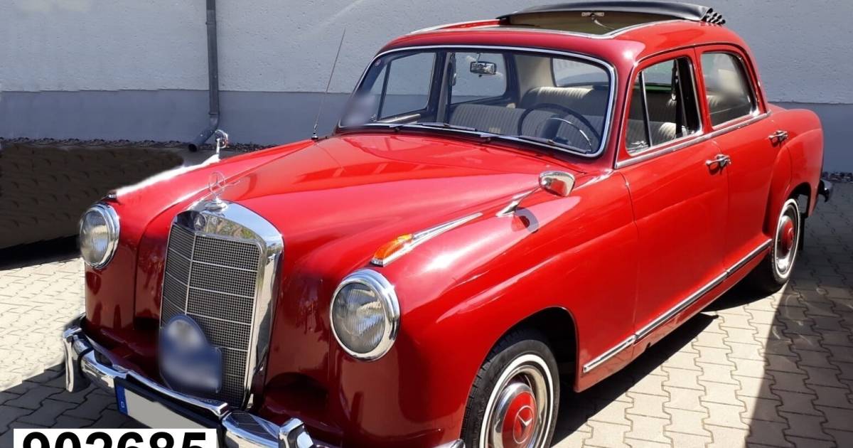 Mercedes-Benz Ponton W 105 Saloon Classic Cars for Sale - Classic Trader