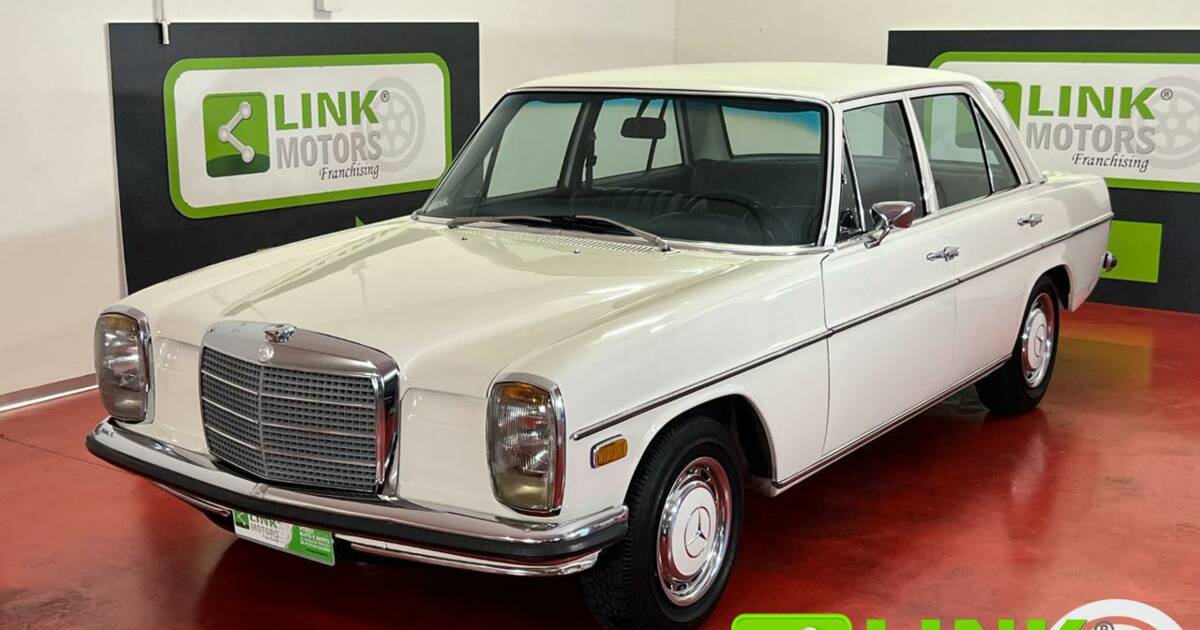 For Sale: Mercedes-Benz 220 D (1972) offered for £8,232