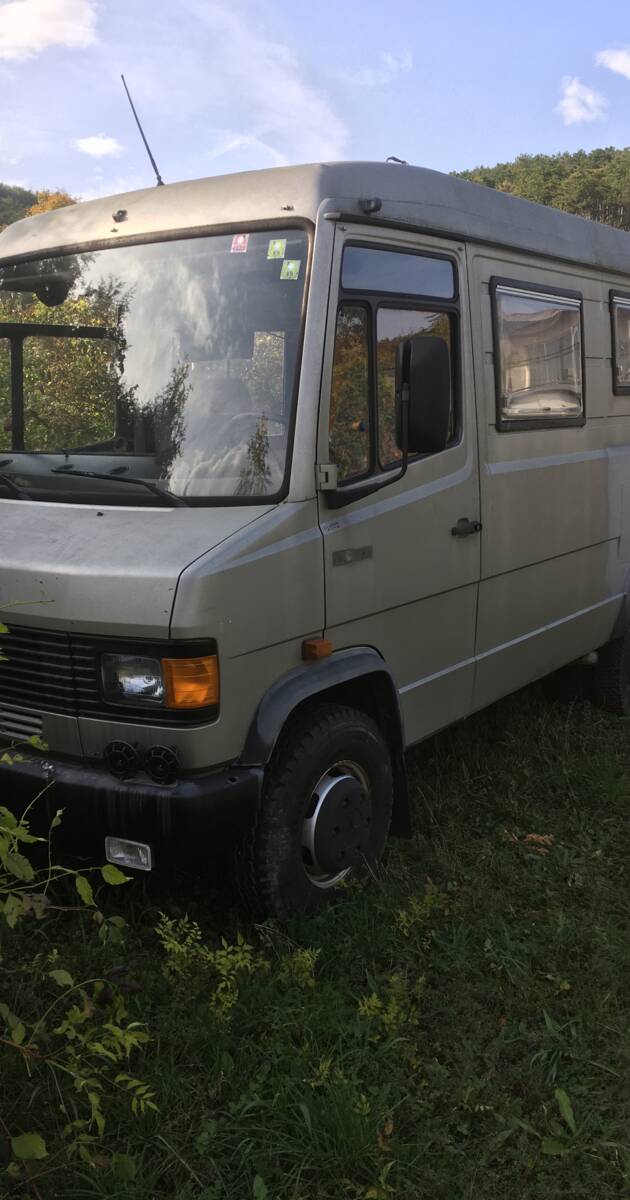 For Sale: Mercedes-Benz T2 609 D (1989) offered for £2,106
