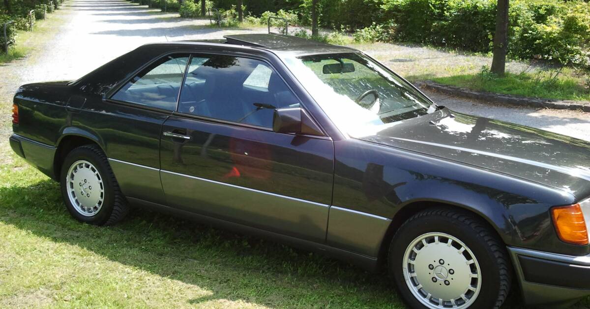 For Sale: Mercedes-Benz 300 CE (1990) offered for £6,502