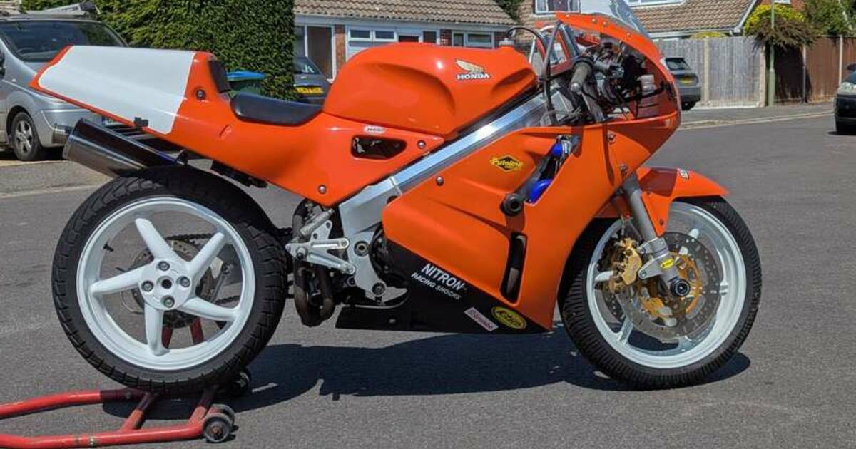 En venta: Honda VFR 400 R (1991) offered for Precio a petición
