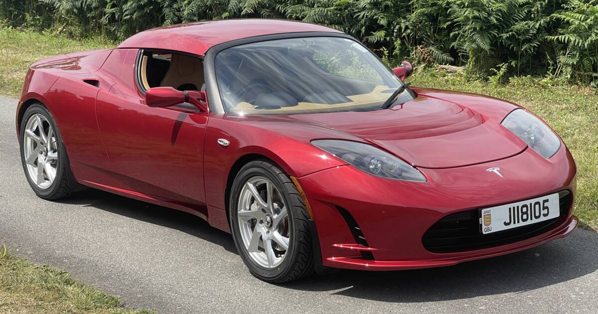 For Sale: Tesla Roadster (2011) offered for £99,950