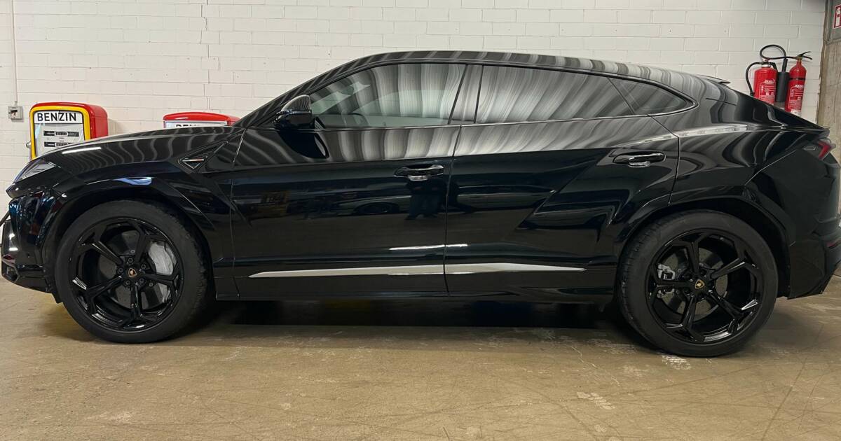 For Sale: Lamborghini Urus (2019) offered for £193,139