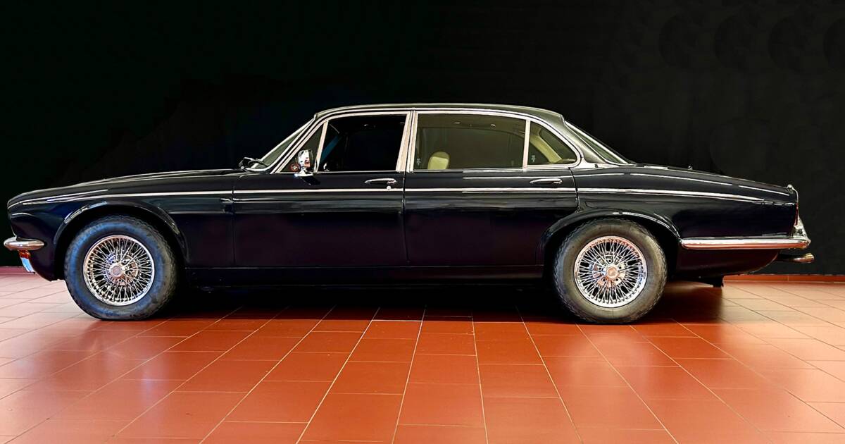 Daimler Double Six Serie II Limousine Oldtimer kaufen - Classic Trader