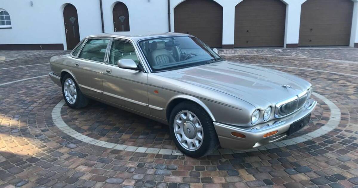 Jaguar XJ 8 Sovereign (1998) en vente pour Véhicule aux enchères