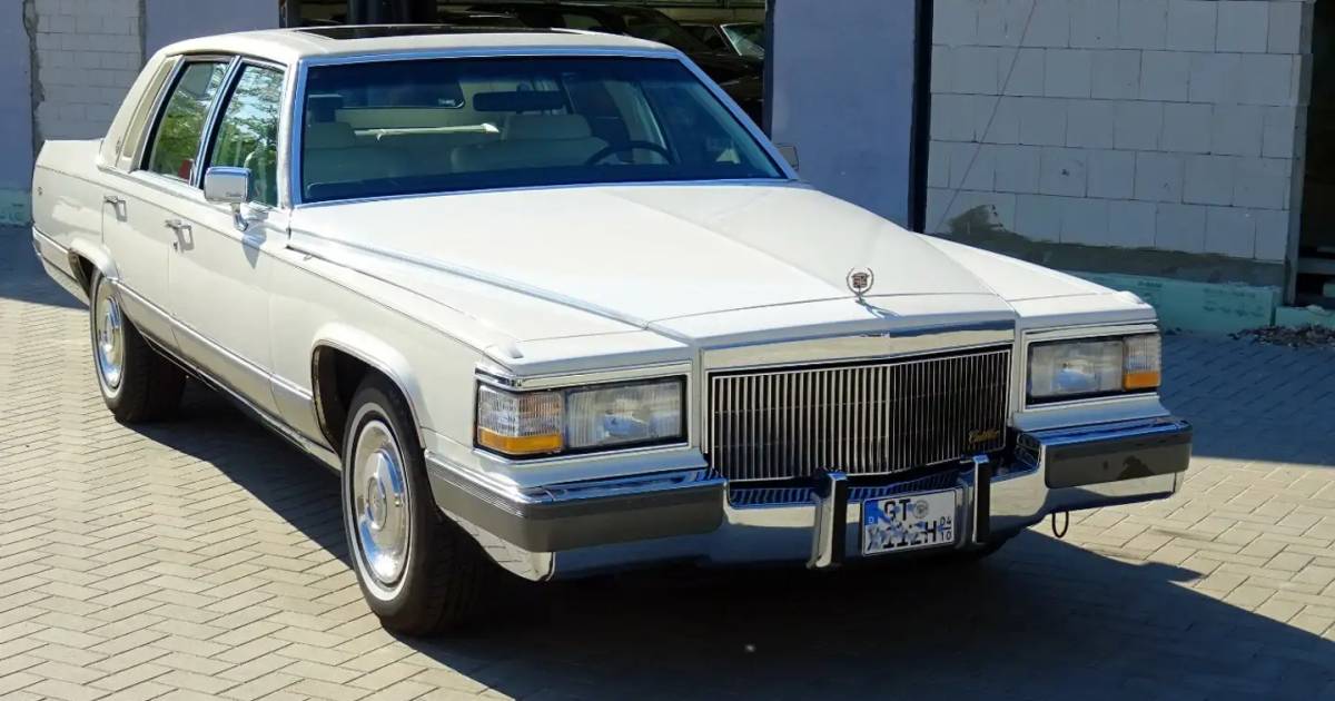 Cadillac Brougham Elegance (1992) in vendita a 18.500