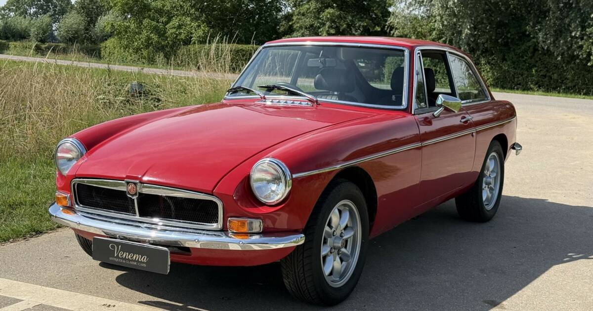 For Sale: MG MGB GT V8 (1973) offered for $38,193
