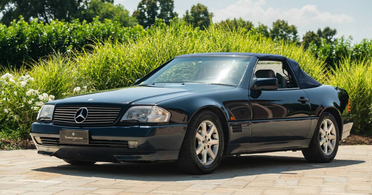 For Sale: Mercedes-Benz 500 SL (1990) offered for $44,713