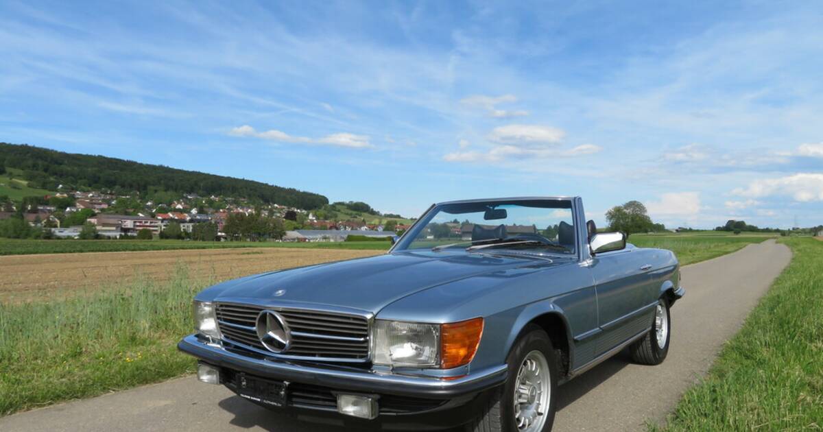 For Sale: Mercedes-Benz 380 SL (1985) offered for £33,909