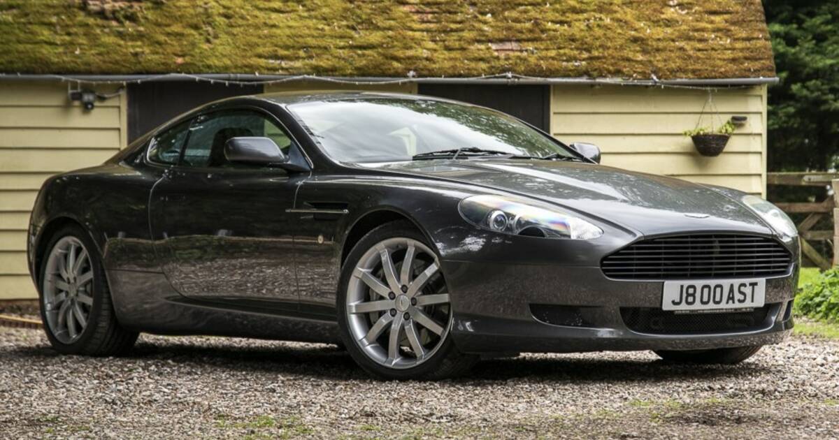 Aston Martin DB 9 Coupé classique de collection à acheter