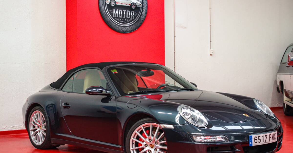 For Sale: Porsche 911 Carrera 4S (2007) offered for $106,022