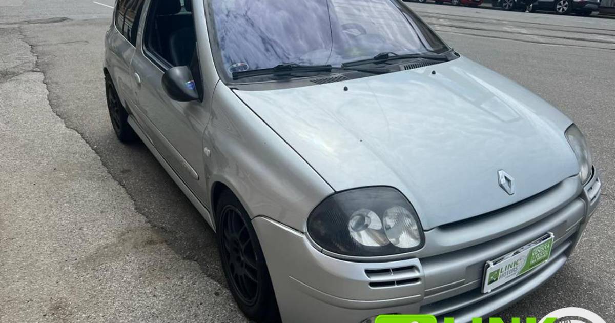 En venta: Renault Clio II 2.0 16V Sport (2000) offered for 8800